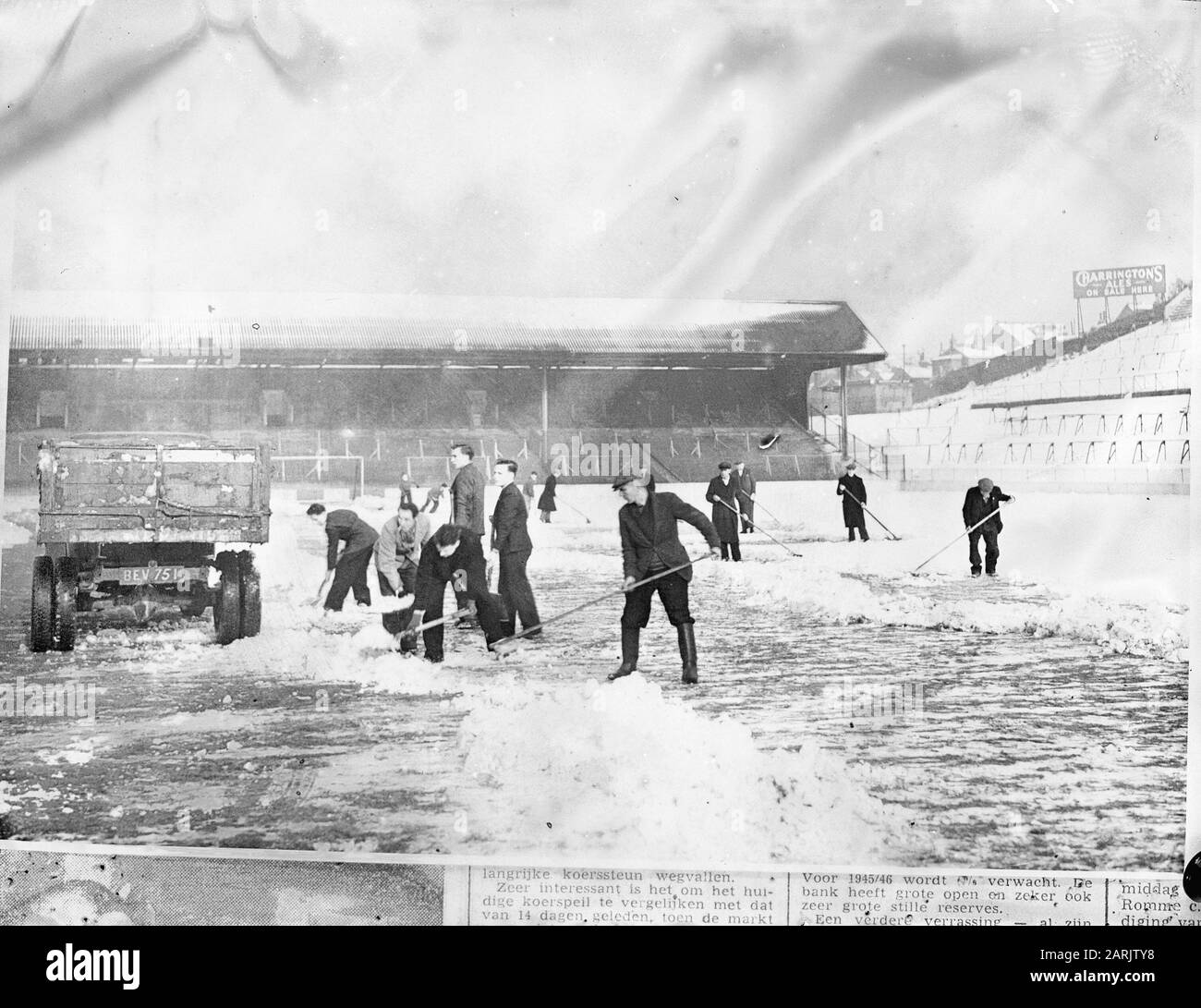 Snow 1947 hi-res stock photography and images - Alamy