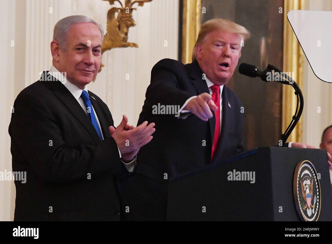 Benjamin netanyahu and president trump hi-res stock photography and ...
