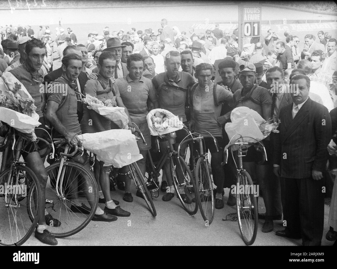 Cycling italian culture Black and White Stock Photos & Images - Alamy
