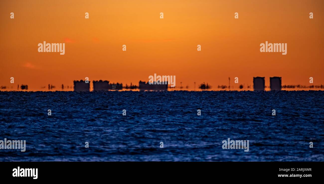 Buildings far away hi-res stock photography and images - Alamy
