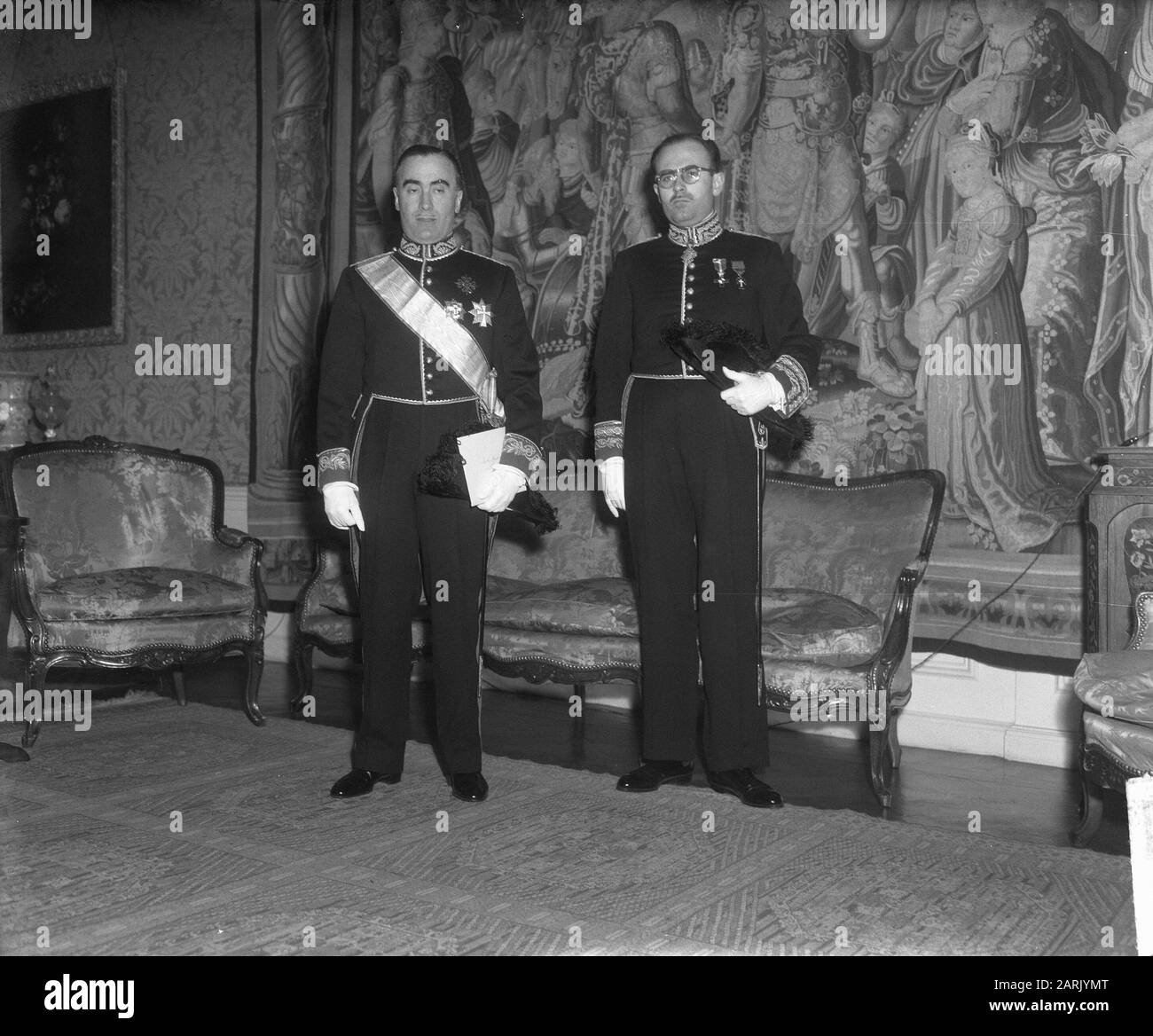 At the spanish legation hi-res stock photography and images - Alamy