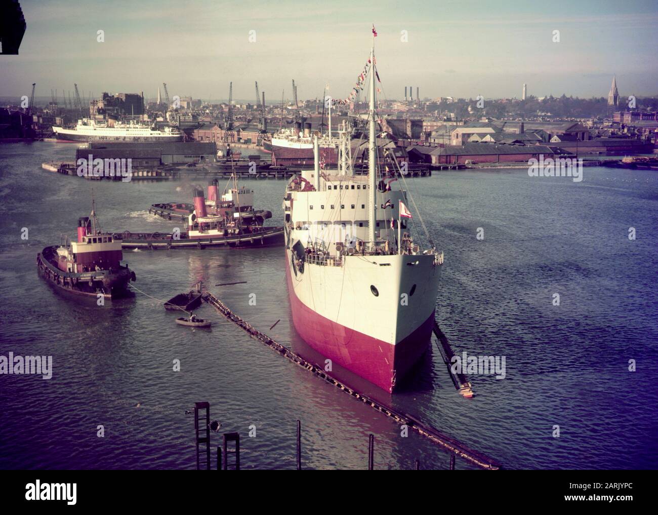 Woolston southampton thornycroft vosper hi-res stock photography and ...