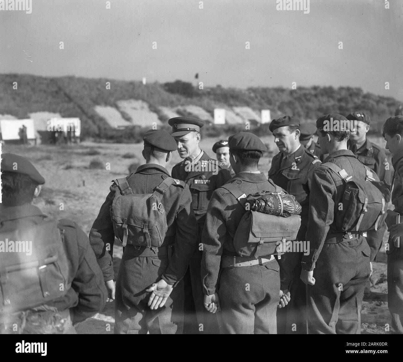 General Calmeyer at Korea-volunteers Date: October 13, 1950 Keywords ...