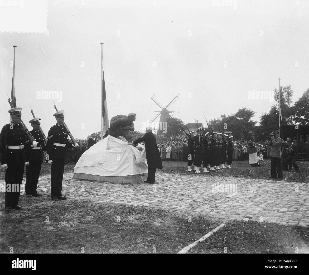 Commando brigade hi-res stock photography and images - Alamy