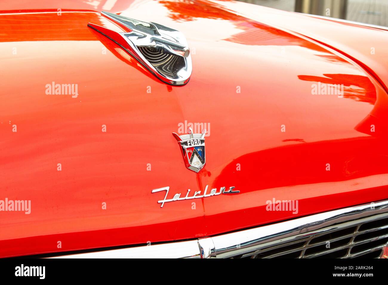 Nickel Fairlane logo on red 1955 Ford Fairlane Stock Photo - Alamy