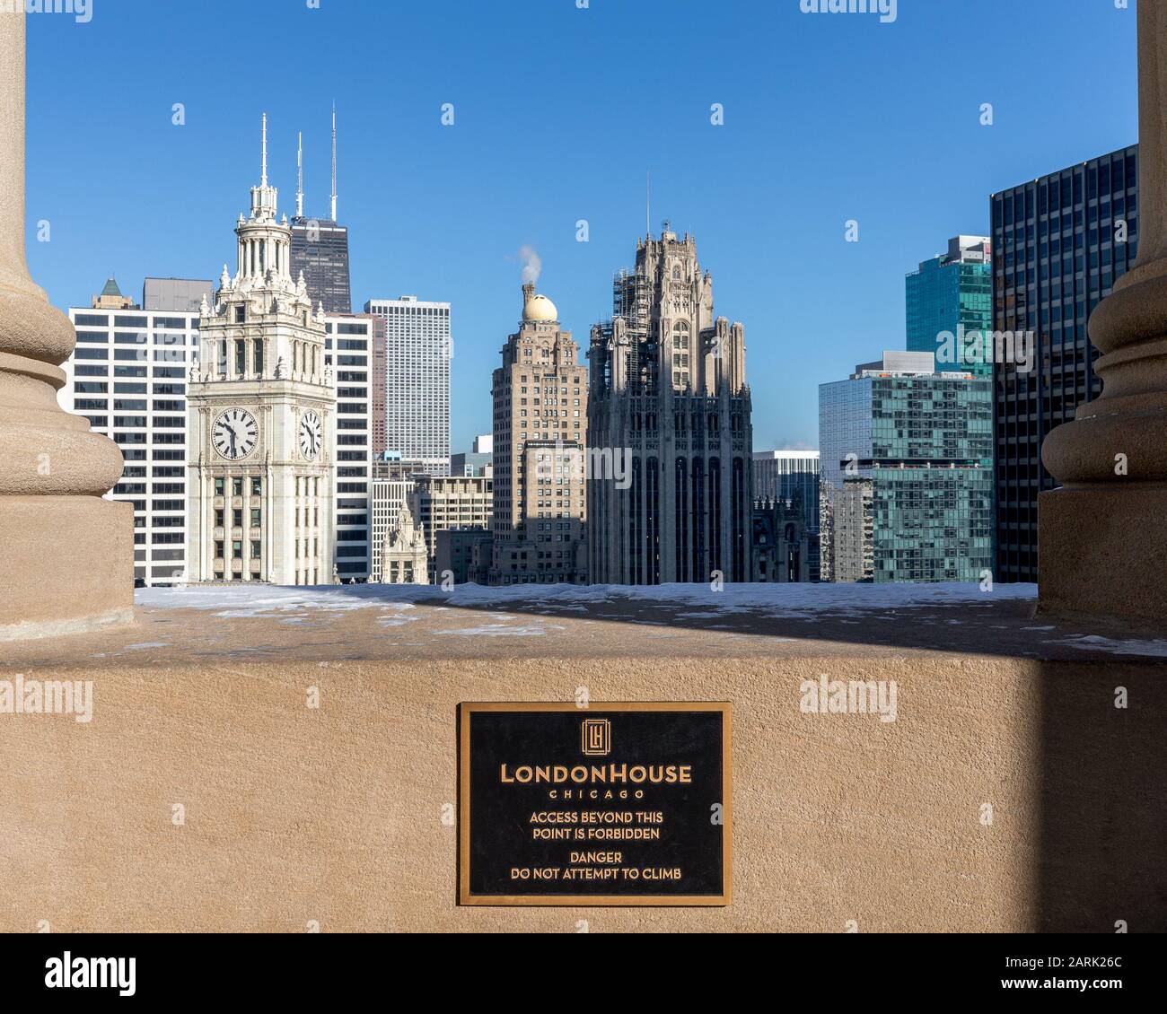 Chicago, USA - December 30, 2018: View from the roof of London House, a ...