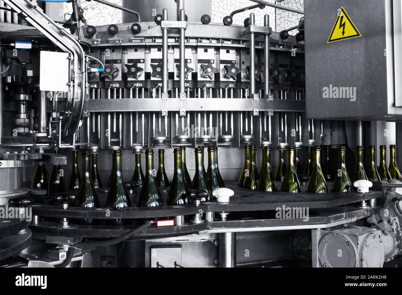 Wine Manufacture High Resolution Stock Photography and Images - Alamy