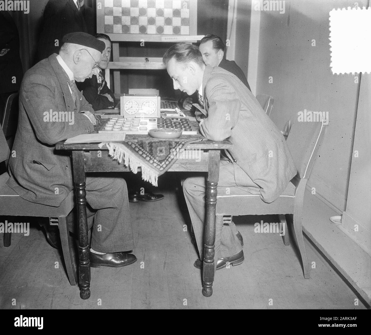 World championships checkers hi-res stock photography and images - Alamy