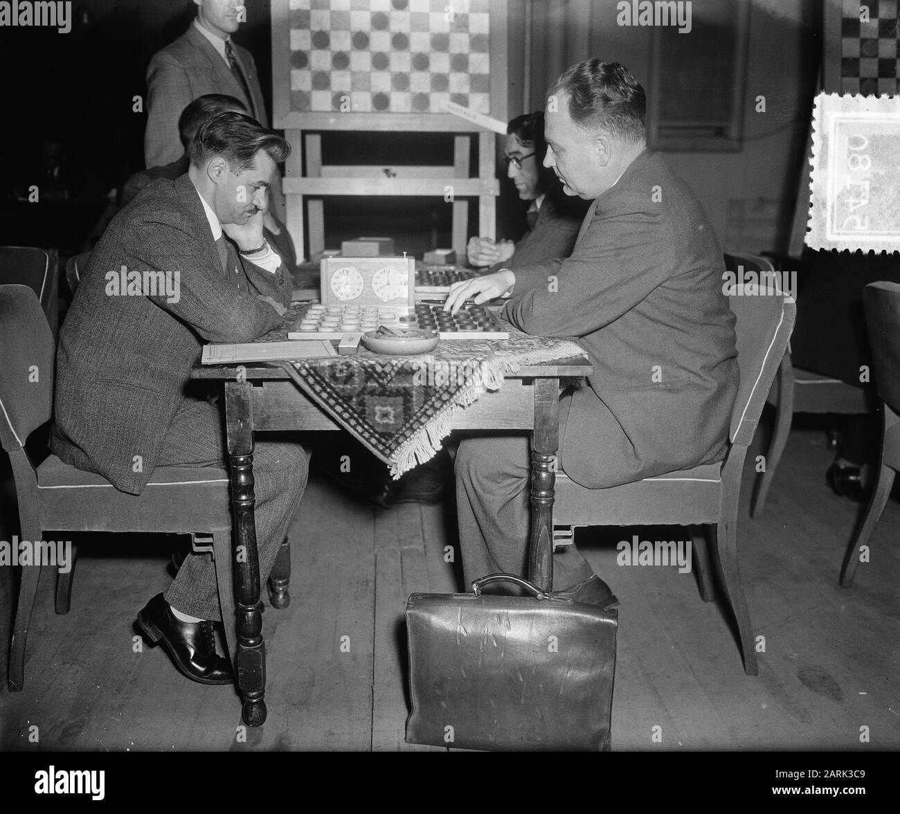 World championships checkers hi-res stock photography and images - Alamy