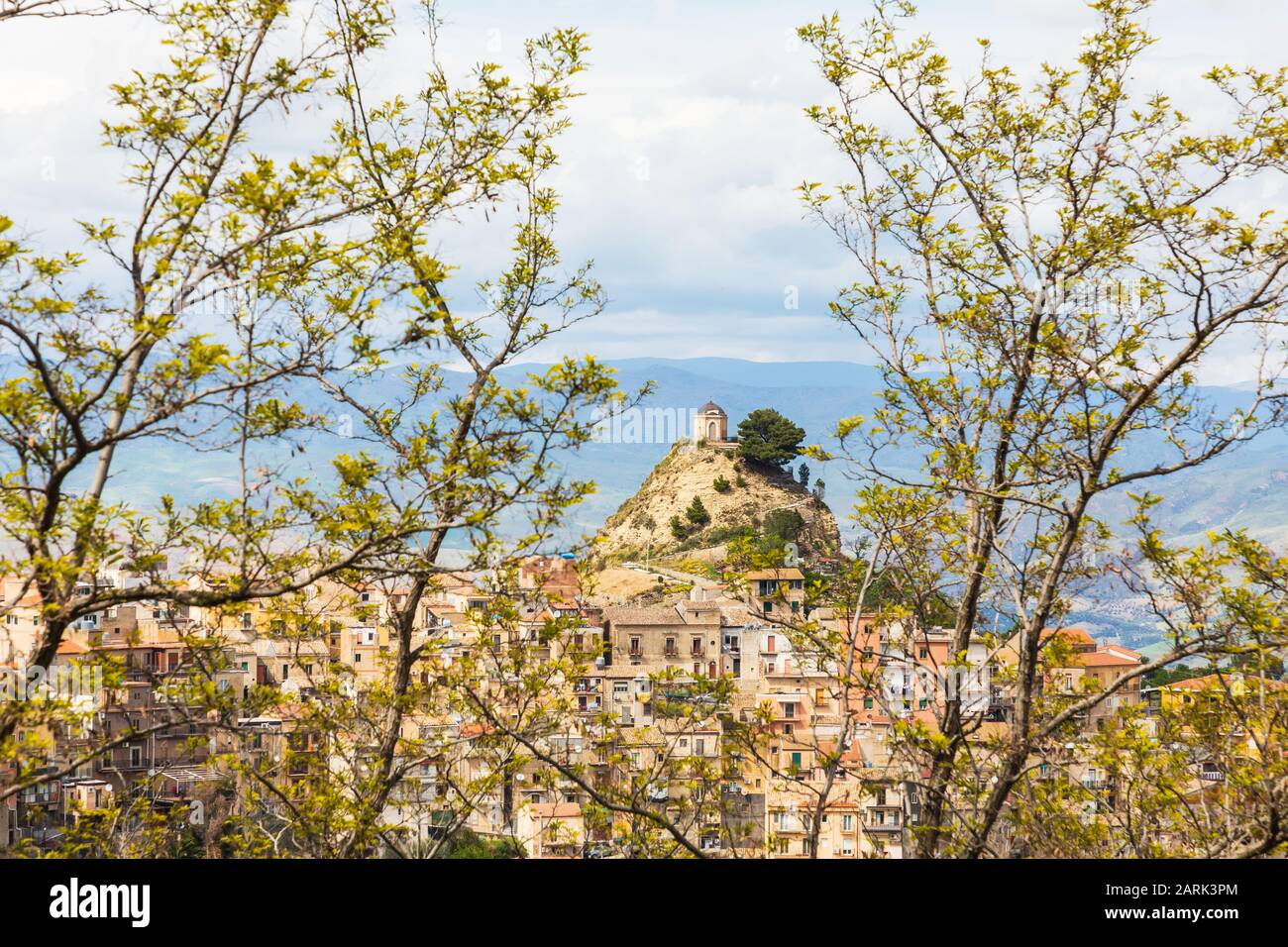 Centuripe with hi-res stock photography and images - Alamy