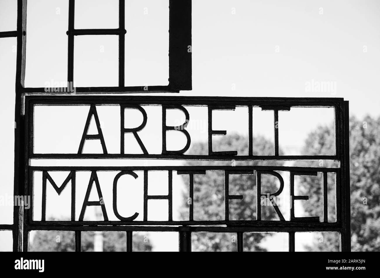 Arbeit macht frei auschwitz Black and White Stock Photos & Images - Alamy