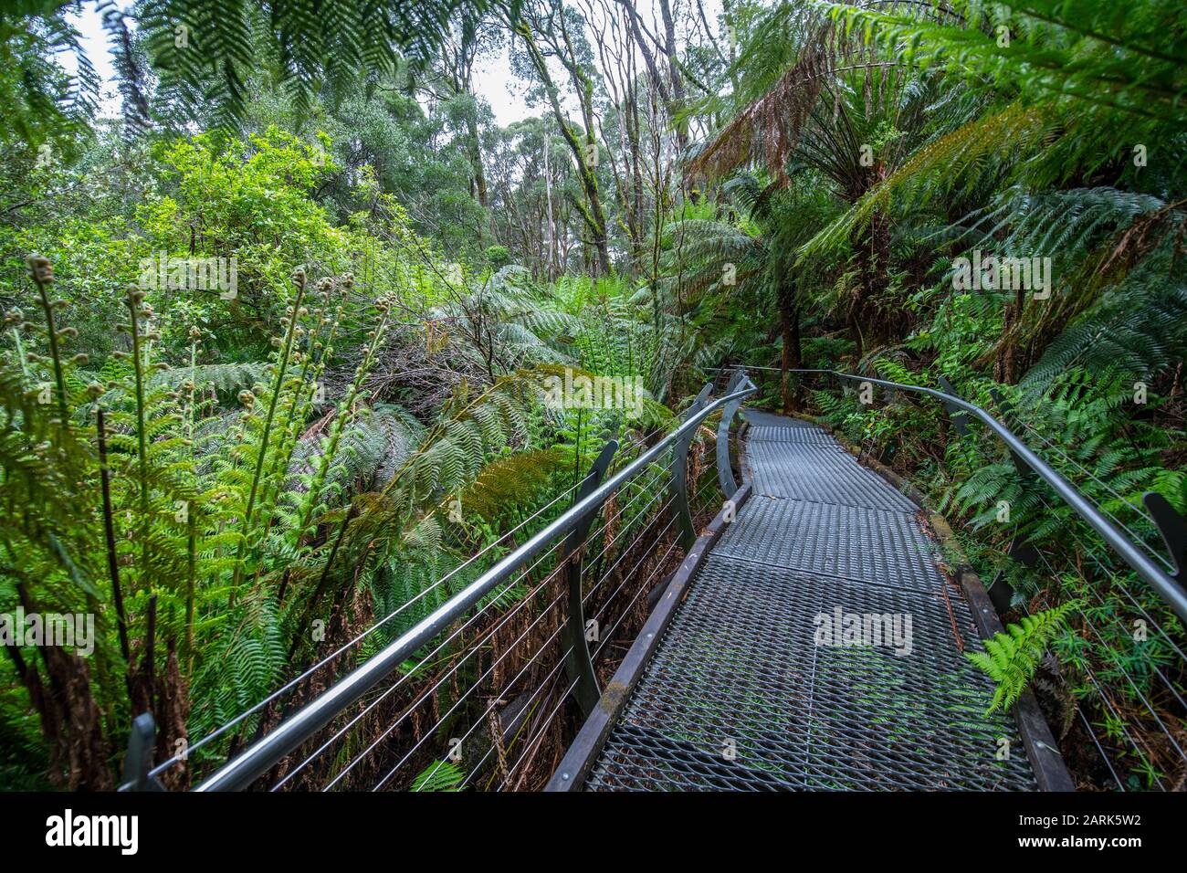 Bridge man made structure hi-res stock photography and images - Alamy