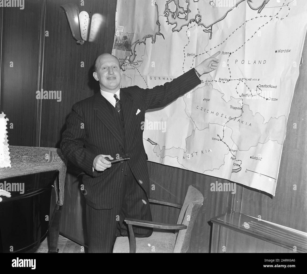 Richard pape hi-res stock photography and images - Alamy