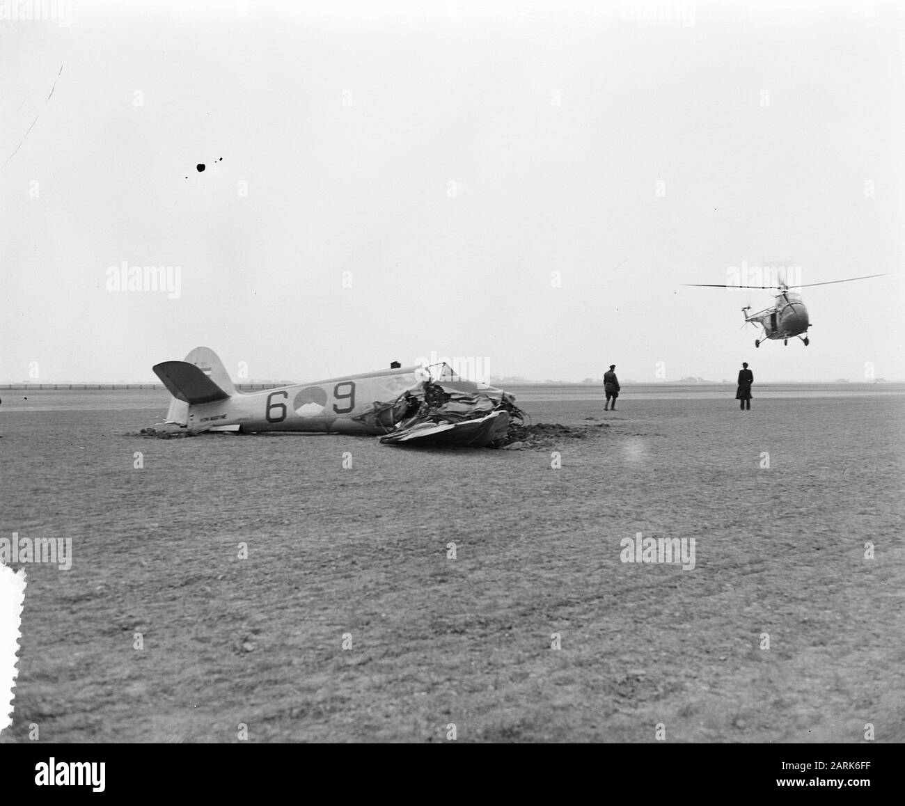Aircraft Collisions Hi res Stock Photography And Images Alamy