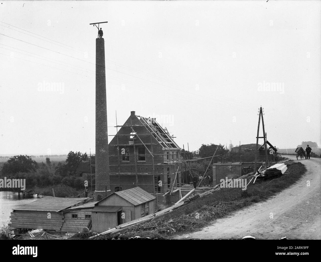 poldering and bemaling, machine buildings, works, polders Date: undated ...