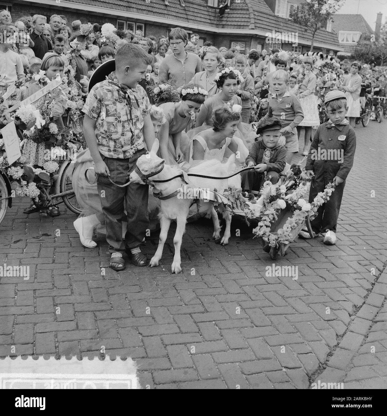 Children's flower corso in Loosduinen, flower queen and princesses view ...