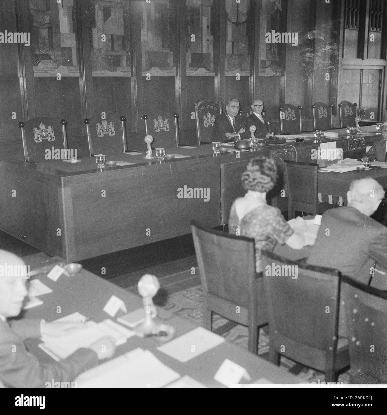 Election hall hi-res stock photography and images - Alamy