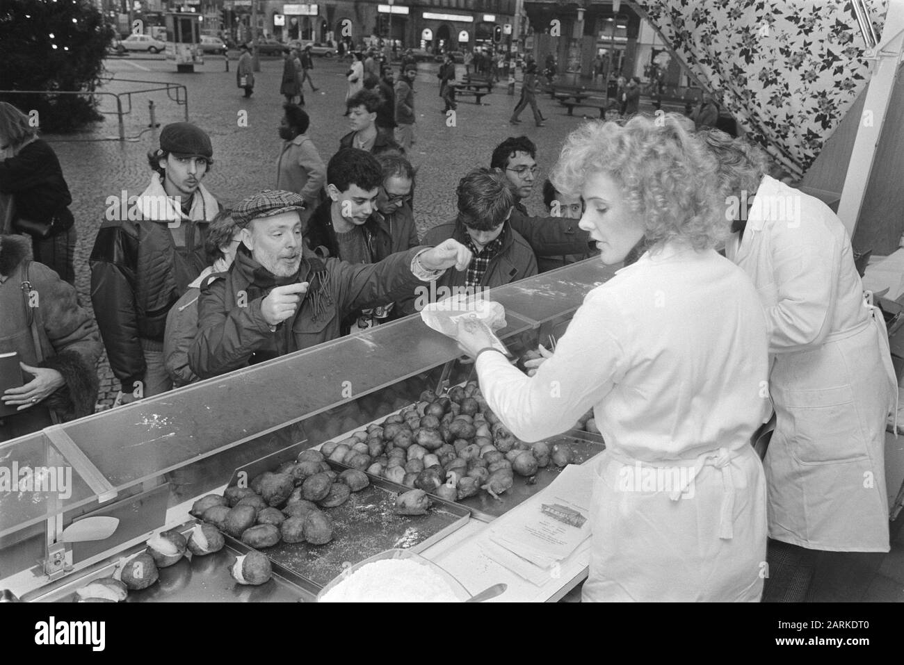 27 december 1983 hi-res stock photography and images - Alamy