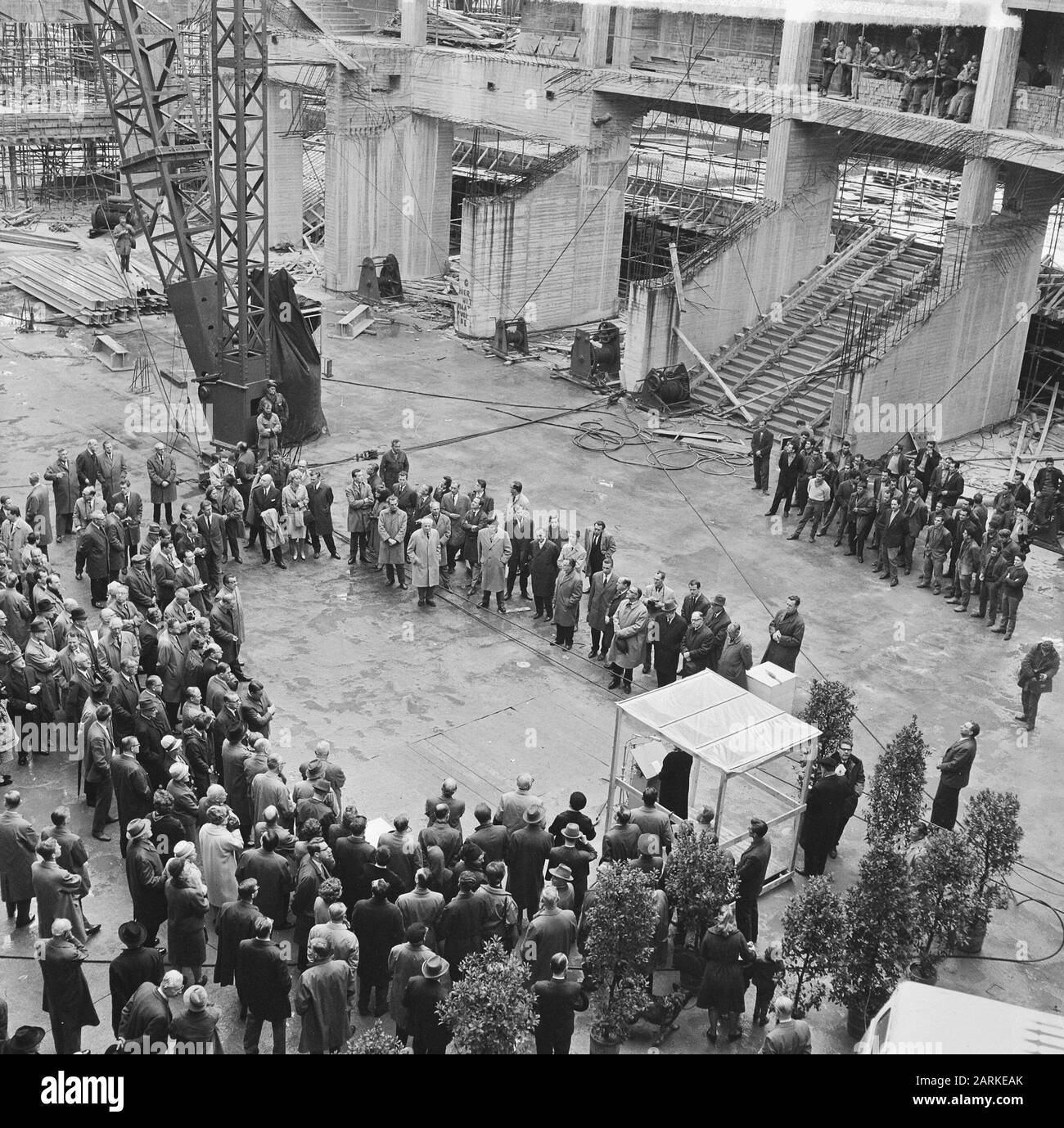 Highest point Rotterdam Concertgebouw, overview ceremony Date: 22 april ...