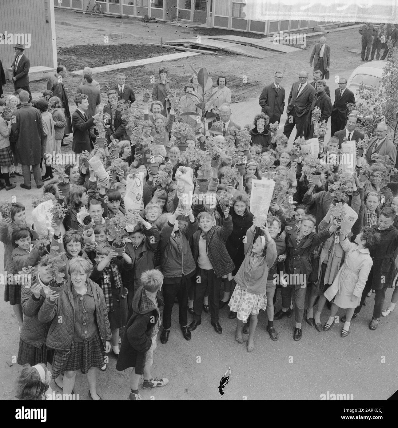 Drawing the prizes hi-res stock photography and images - Alamy