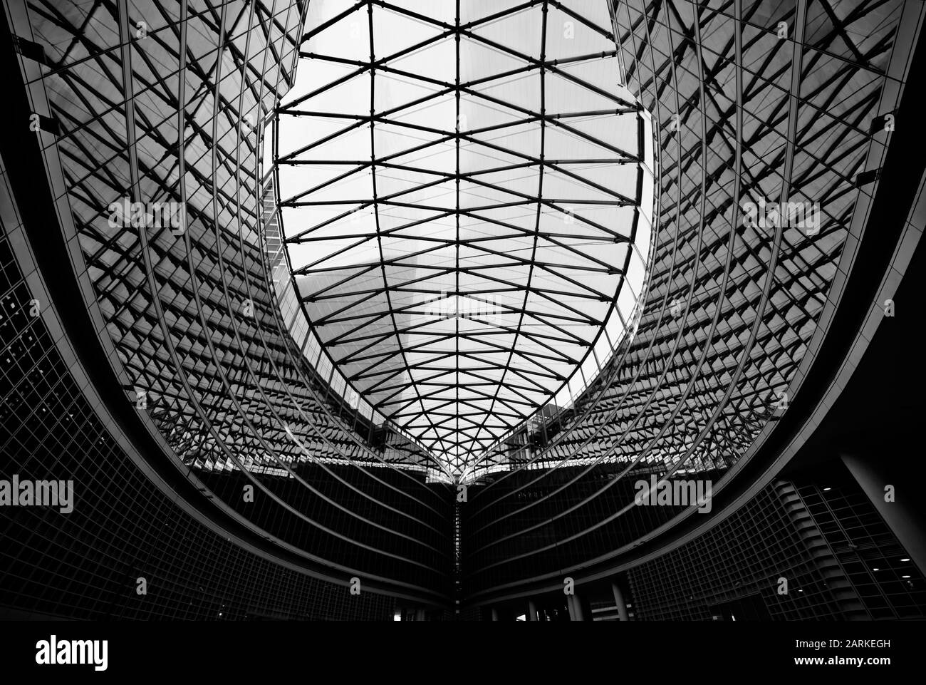 Glass roof geometry hi-res stock photography and images - Alamy