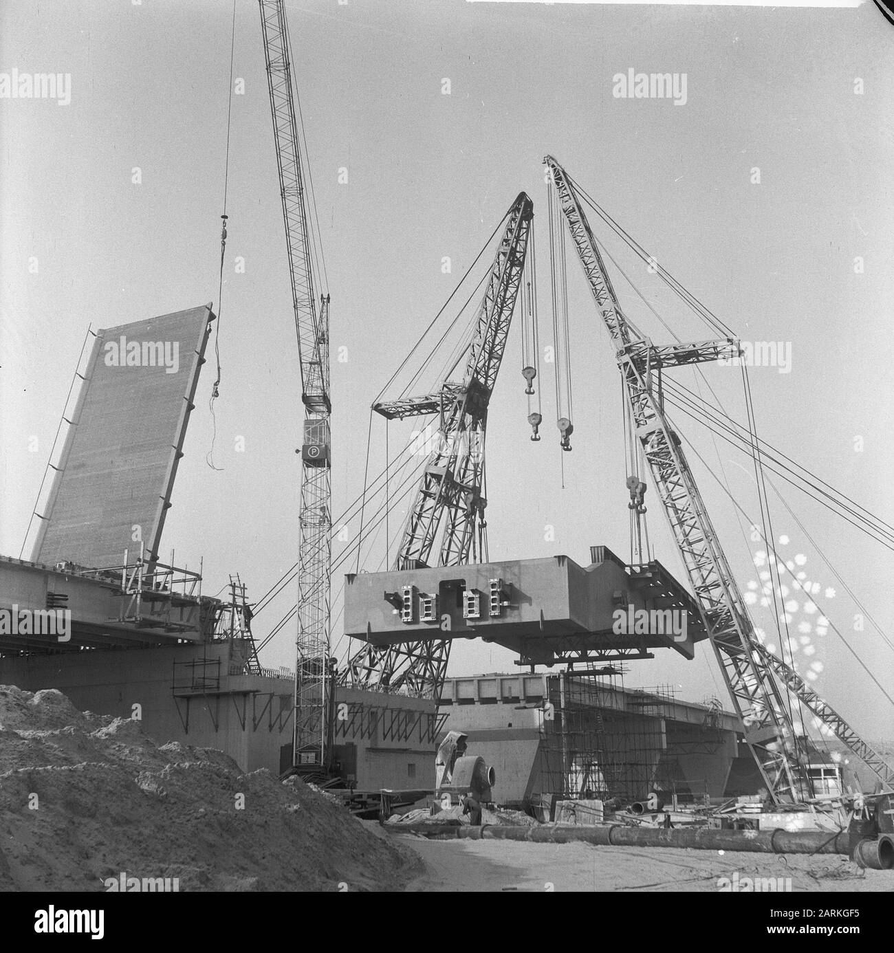 Placement of the two bascule valves of the Volkerak lock bridge on the ...