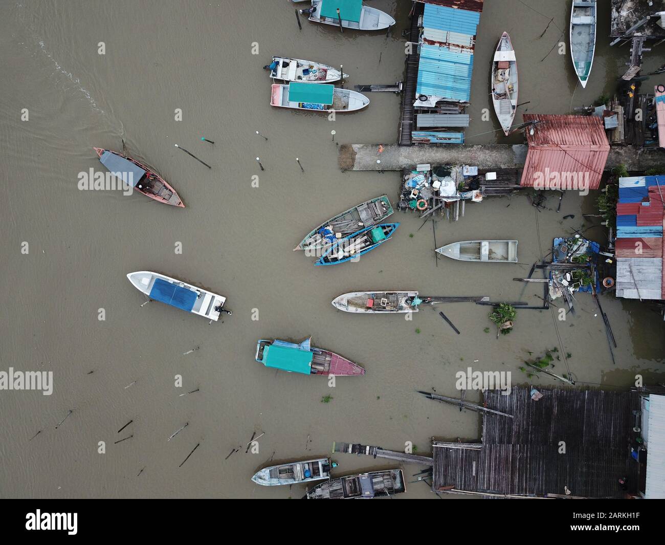 Birds eye view speedboat hi-res stock photography and images - Alamy