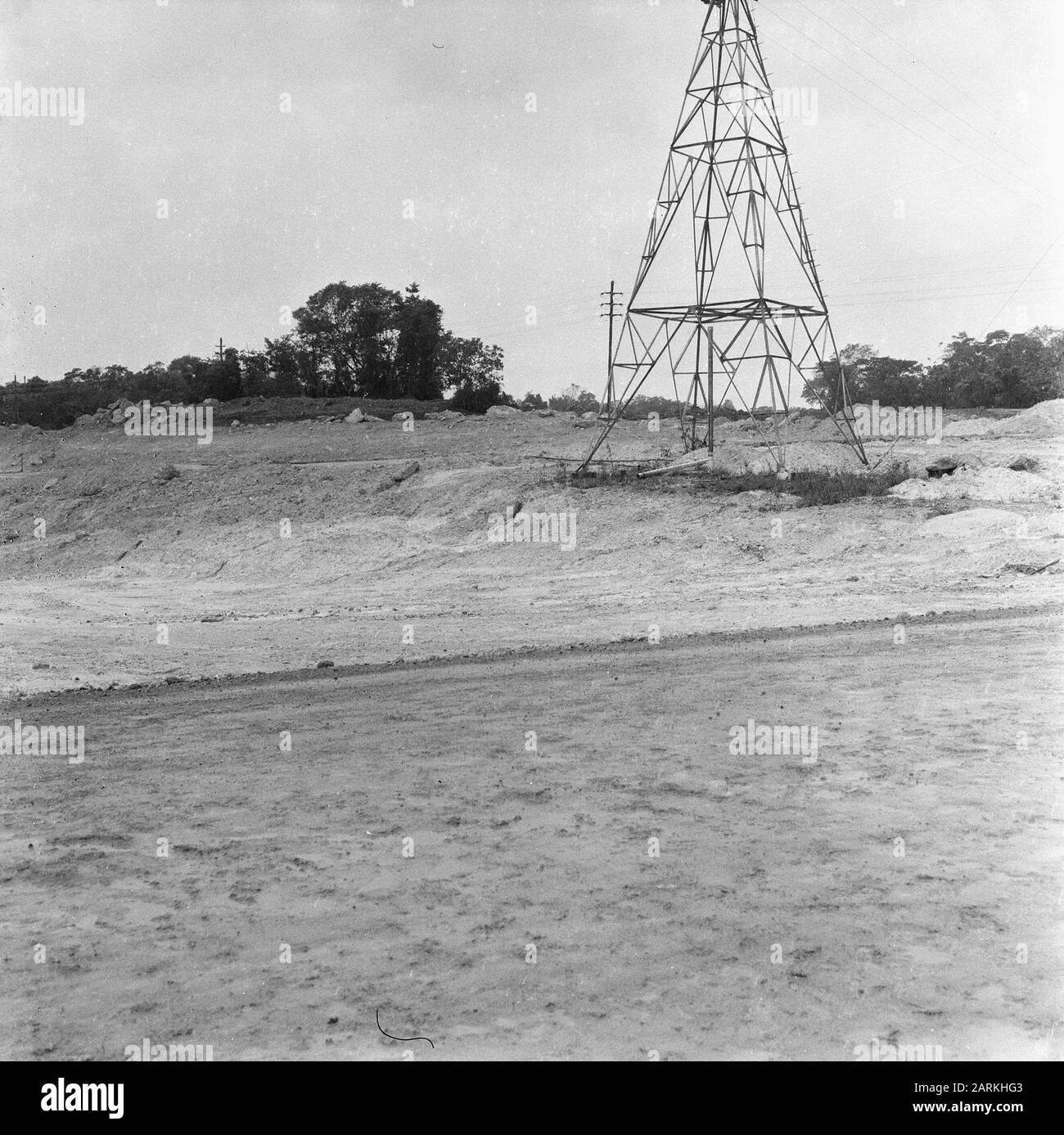 Billiton bauxite mine hi-res stock photography and images - Alamy