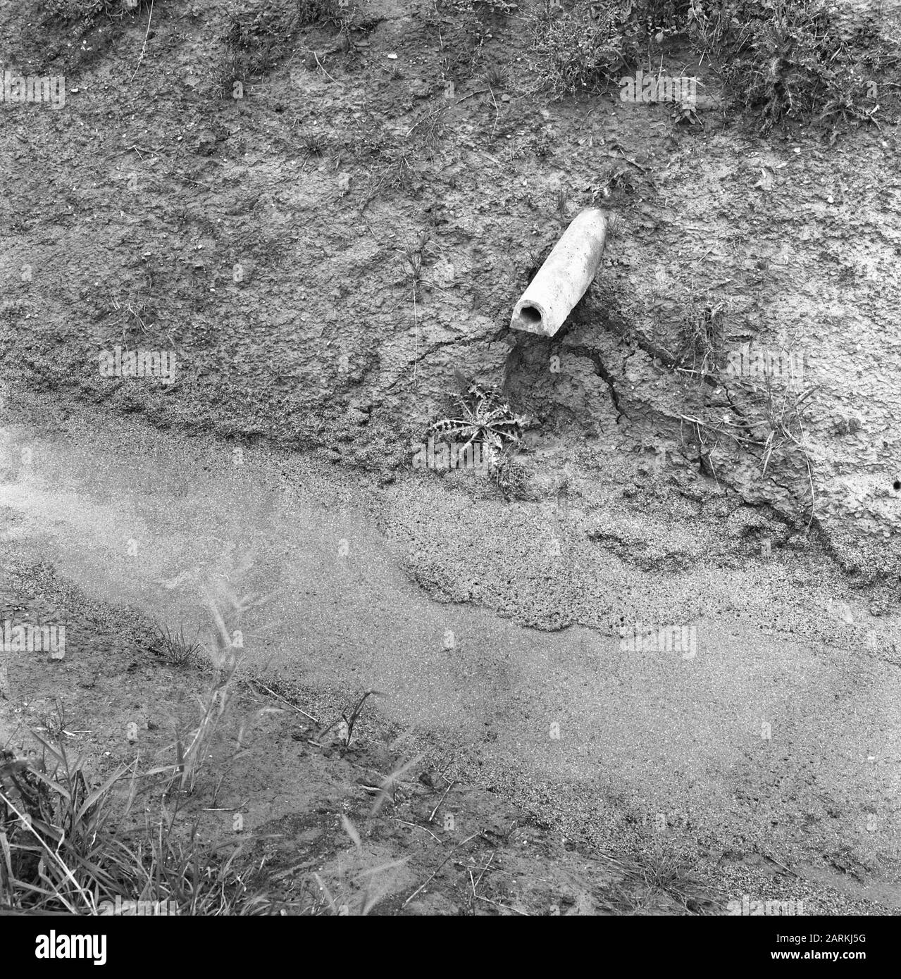 drainage, embankment, water Date: November 1958 Keywords: drainage ...