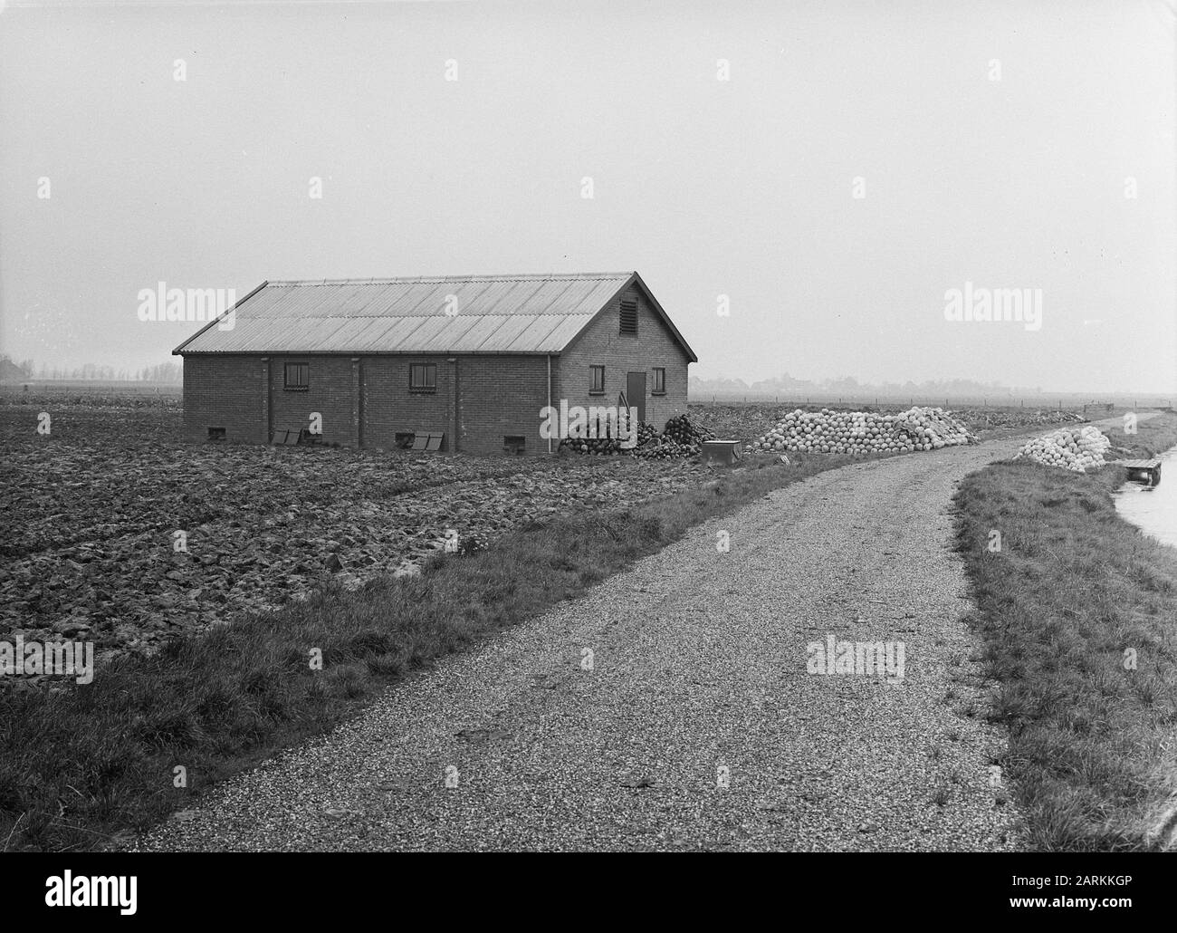 Coal sheds Black and White Stock Photos & Images - Alamy