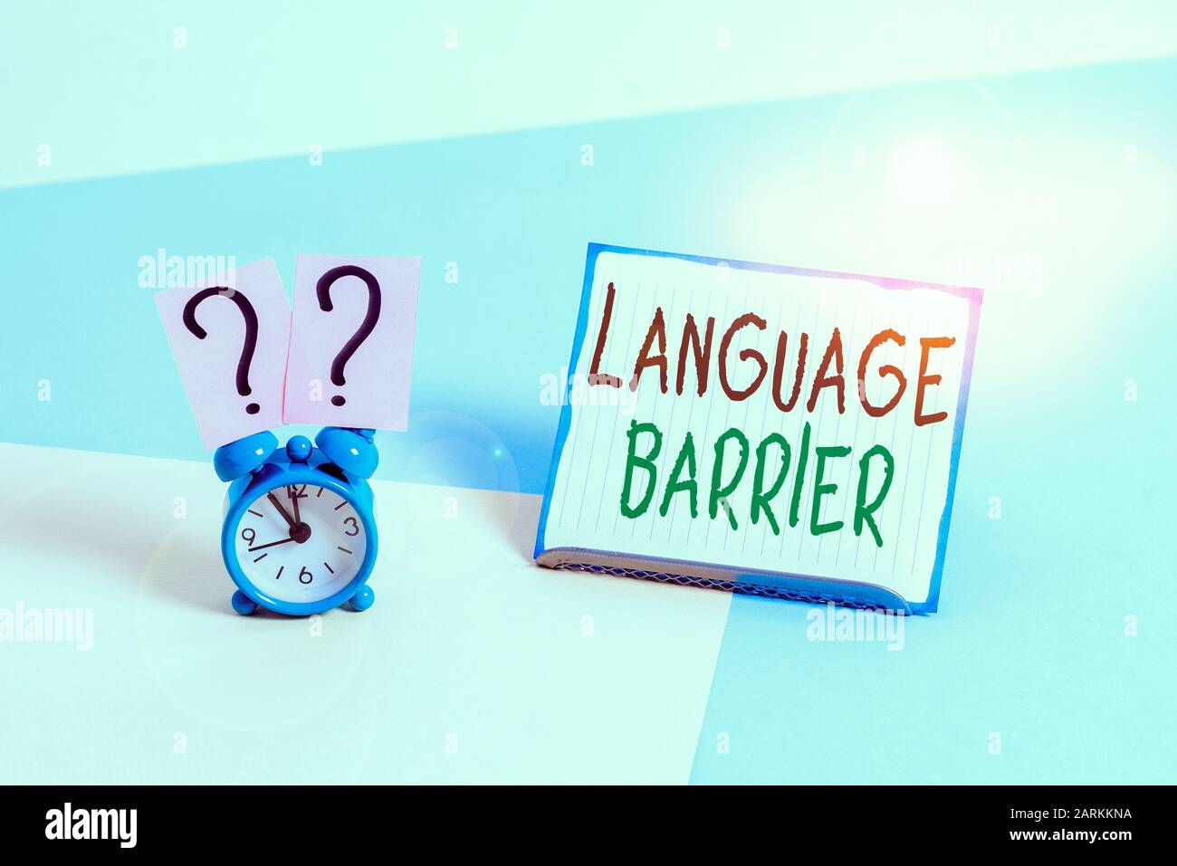 Difficult to understand summary hi-res stock photography and images - Alamy