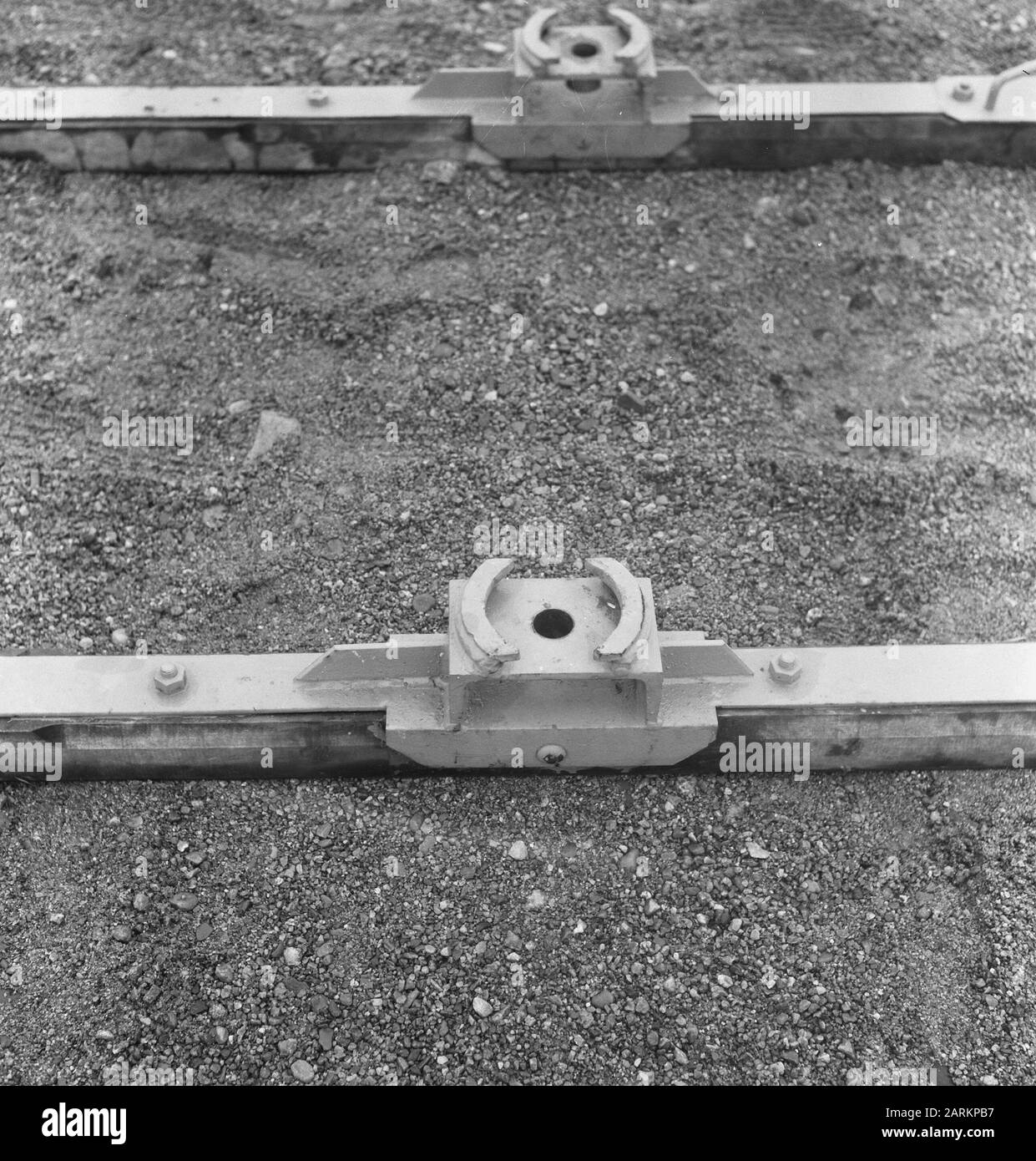 tools, sliding irons, attachment points Date: undated Keywords ...