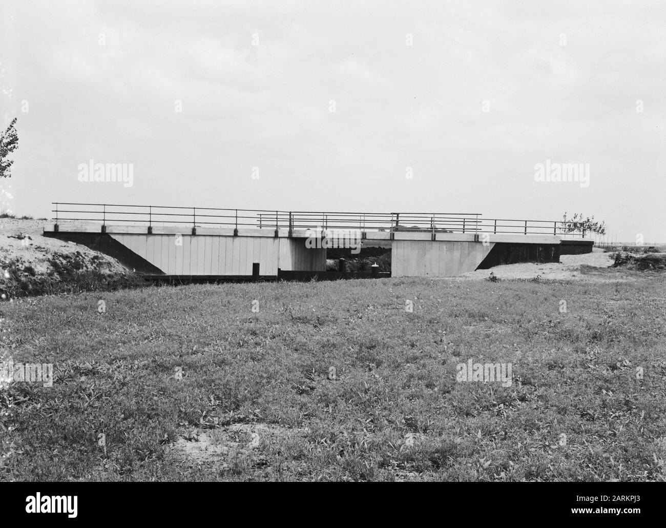 poldering and bemaling, bridges, water boards, reservoirs Date: June ...