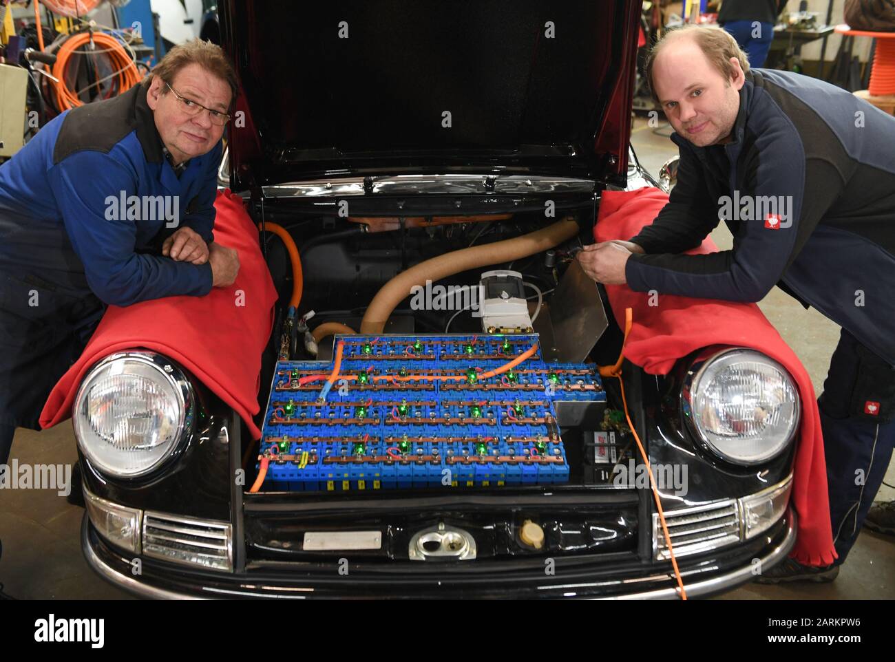 22 January 2020, Hessen, Offenbach/Main: Marco Lorey (r) and his father ...