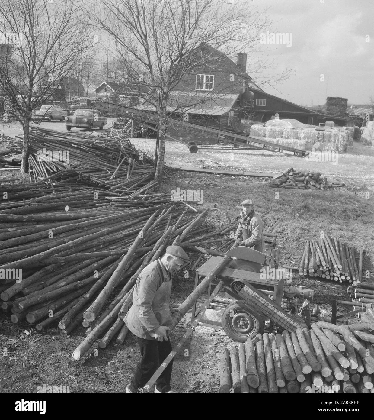 Lumber mill workers Black and White Stock Photos & Images - Alamy