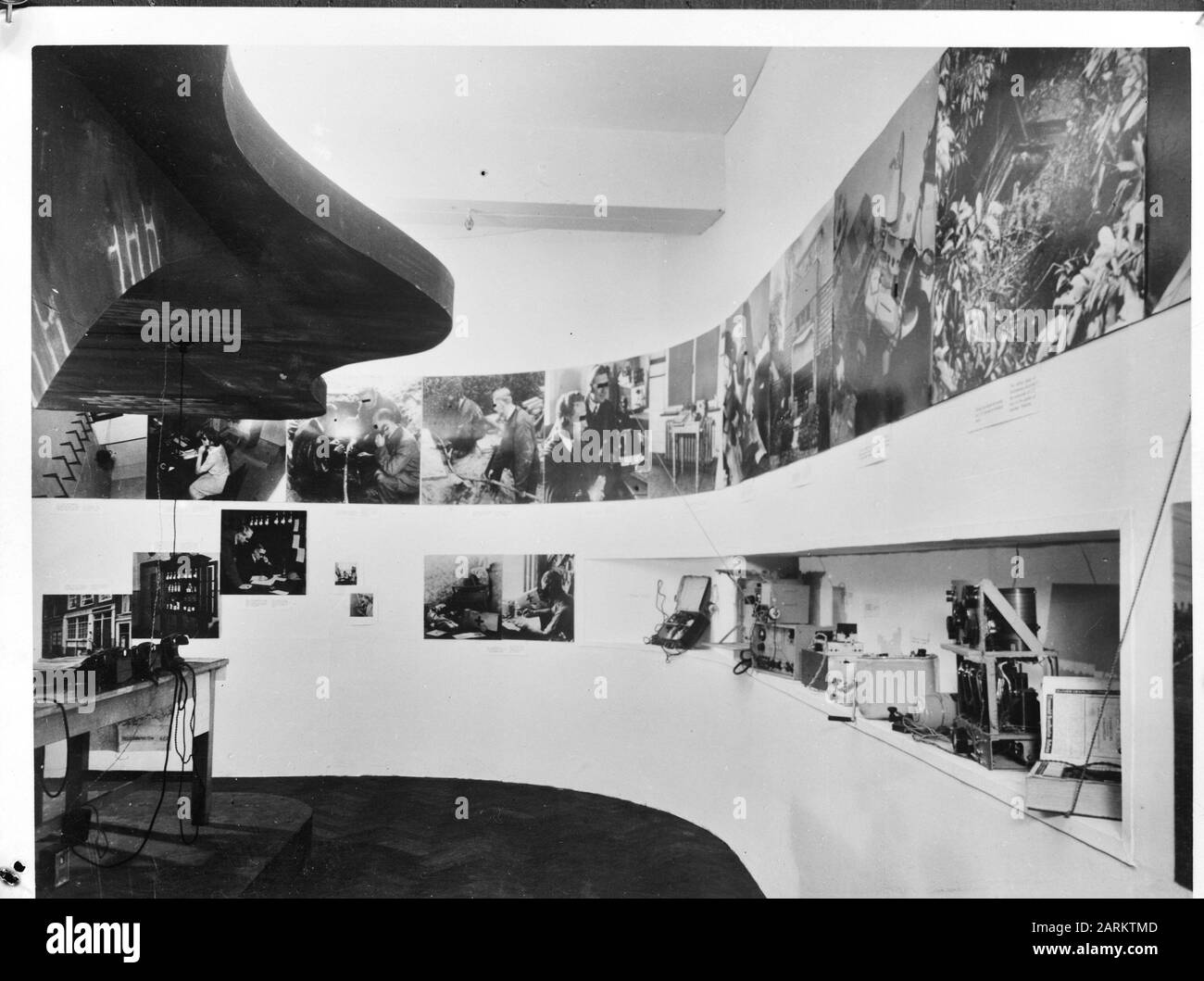 Resistance groups hi-res stock photography and images - Alamy