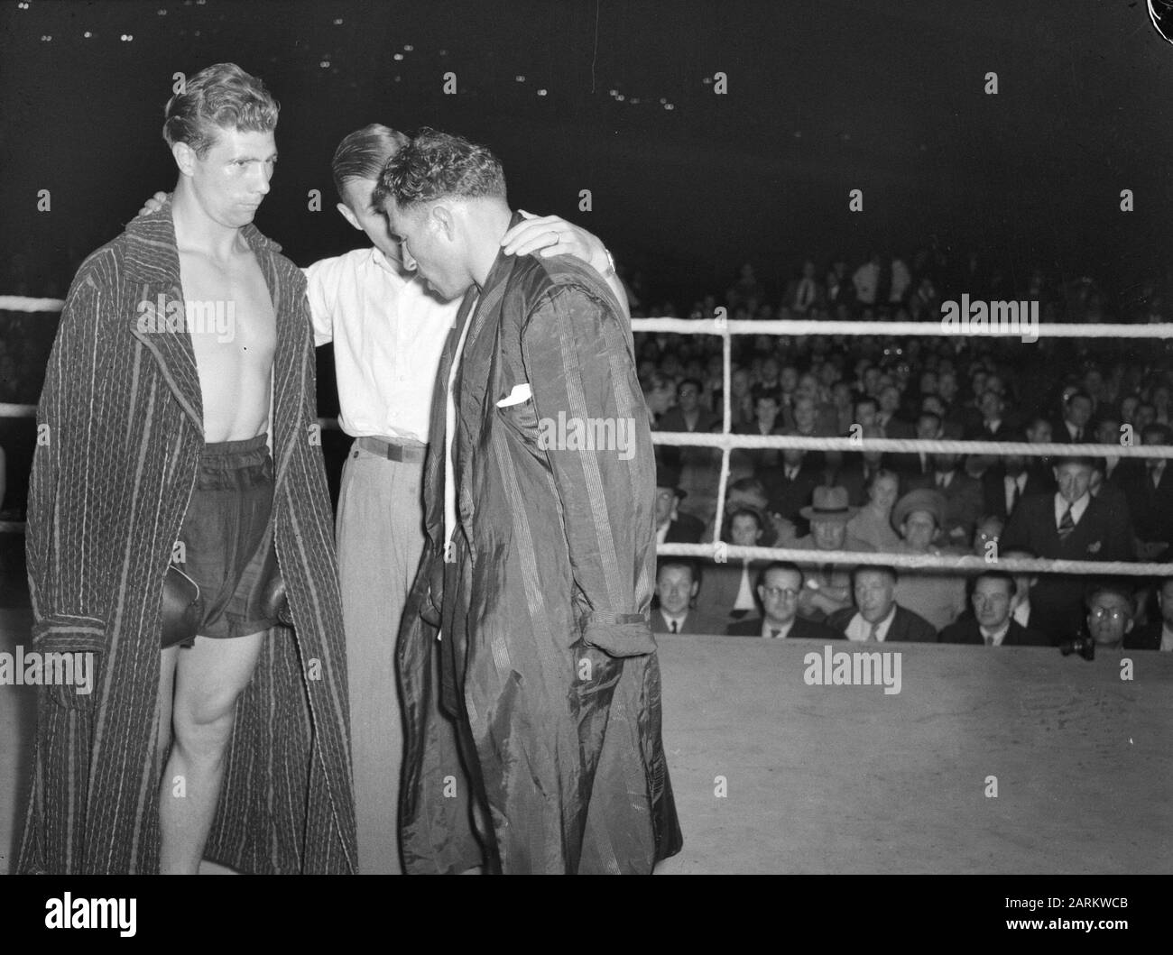 J. van Dam en Bep van Klaveren Date: September 5, 1947 Personal name ...
