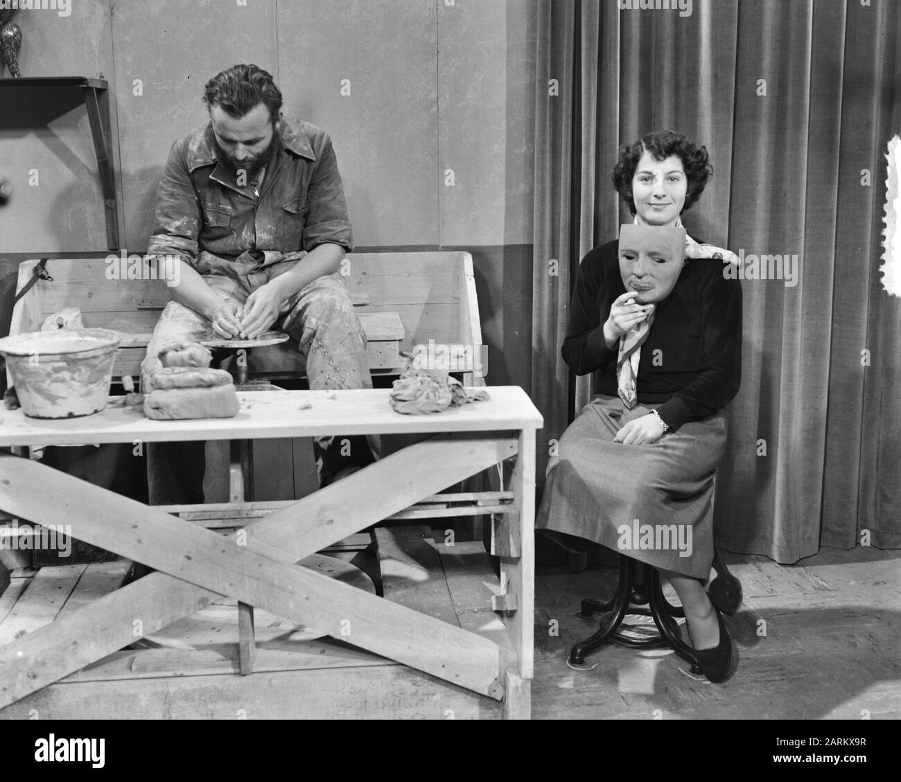 First television broadcast kro hi-res stock photography and images - Alamy