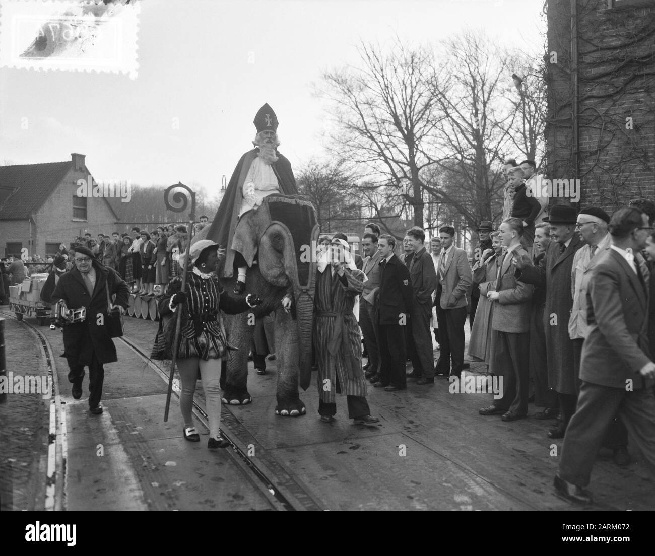 Sint Nicholas op elephant visits Chemical Factory Naarden Date ...