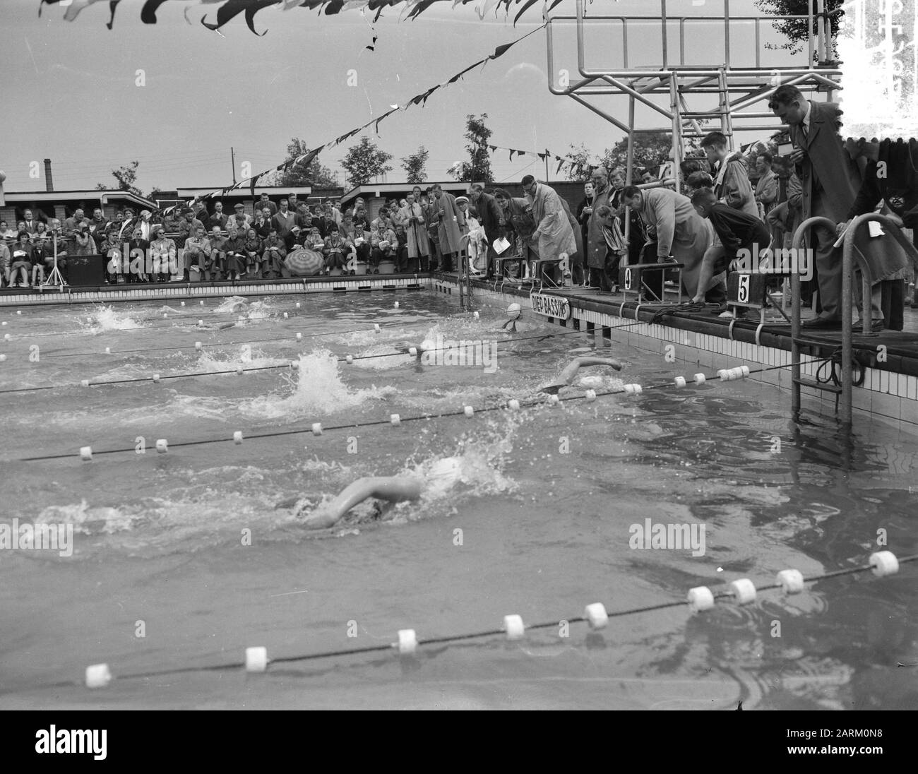 Swimming Mirandabad 70 years HDZ. Start 100 meters freestyle ladies ...