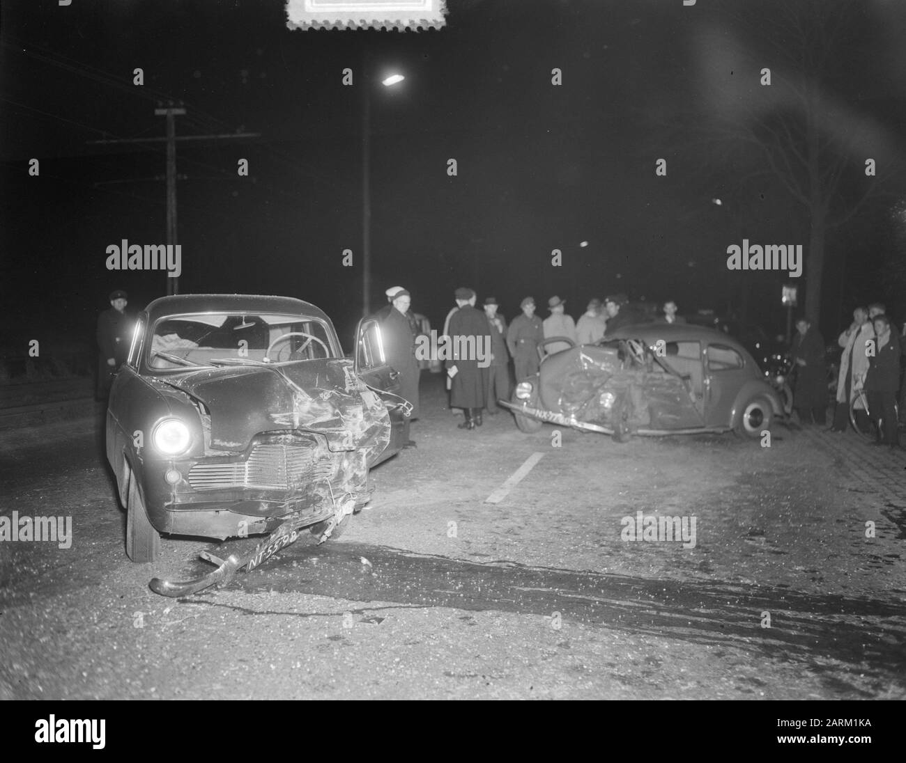 Two cars collided hi-res stock photography and images - Alamy