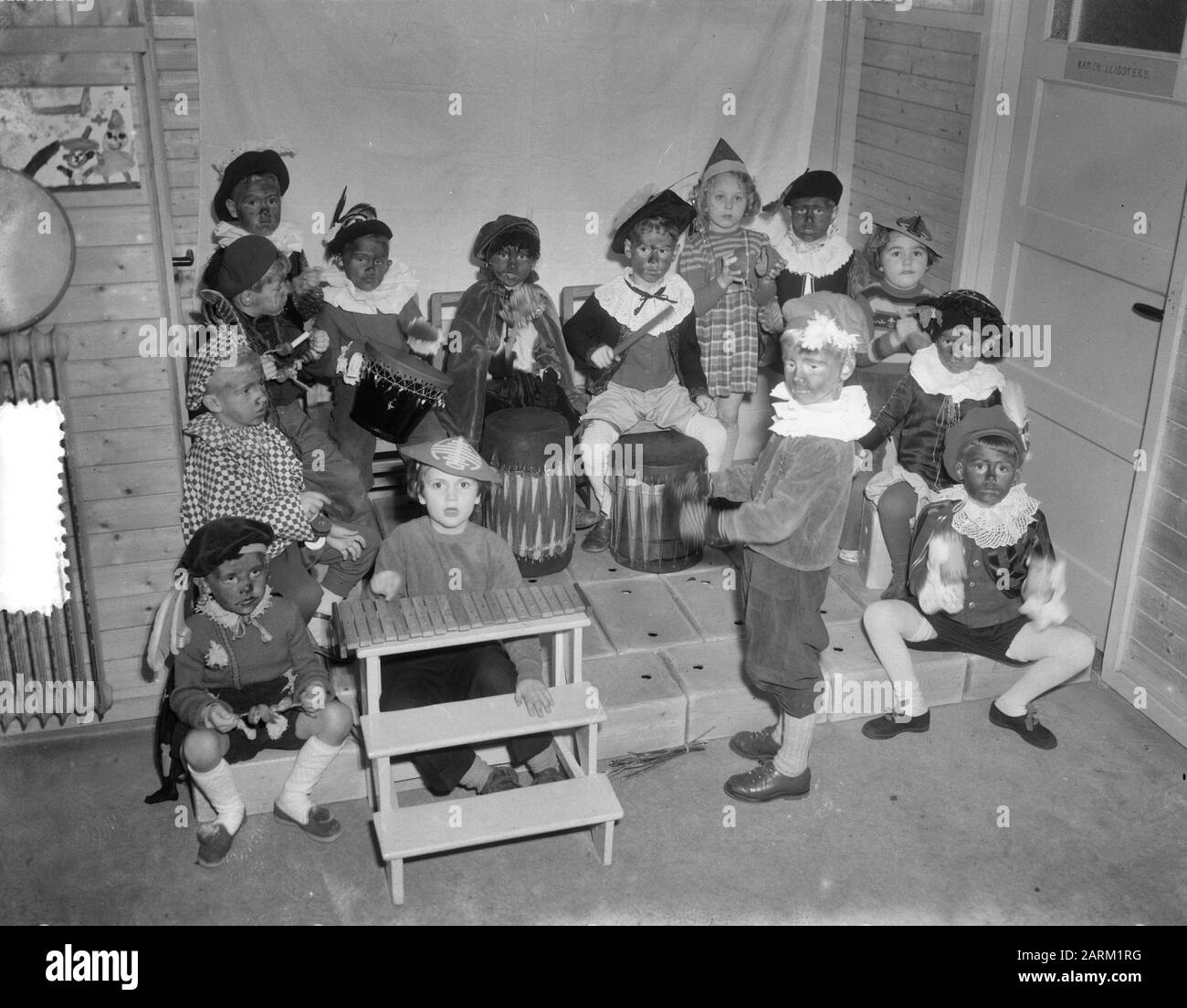 Preparatory school Uiterwaardenstraat Zwarte Pietjes Date: December 16 ...