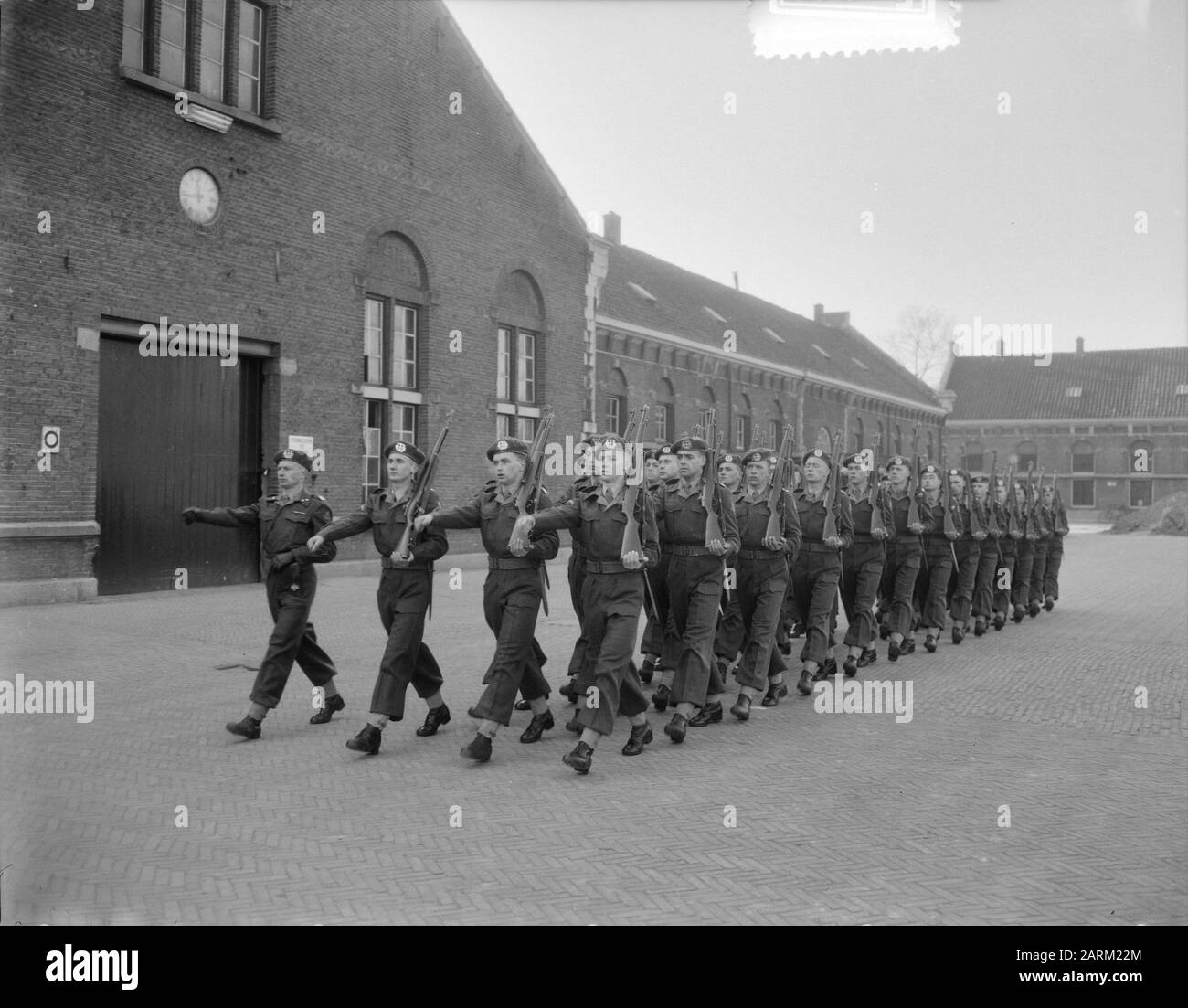 Royal netherlands army hi-res stock photography and images - Alamy