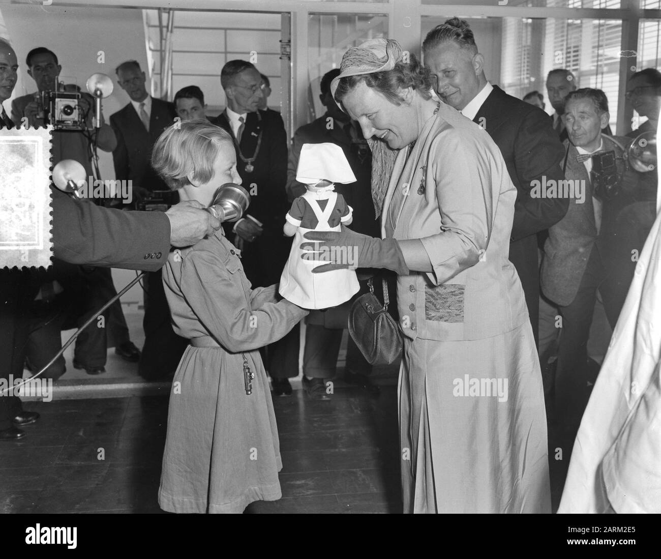 Working visit Her Majesty to Zeeuwse Vlaanderen Queen Juliana Hospital ...