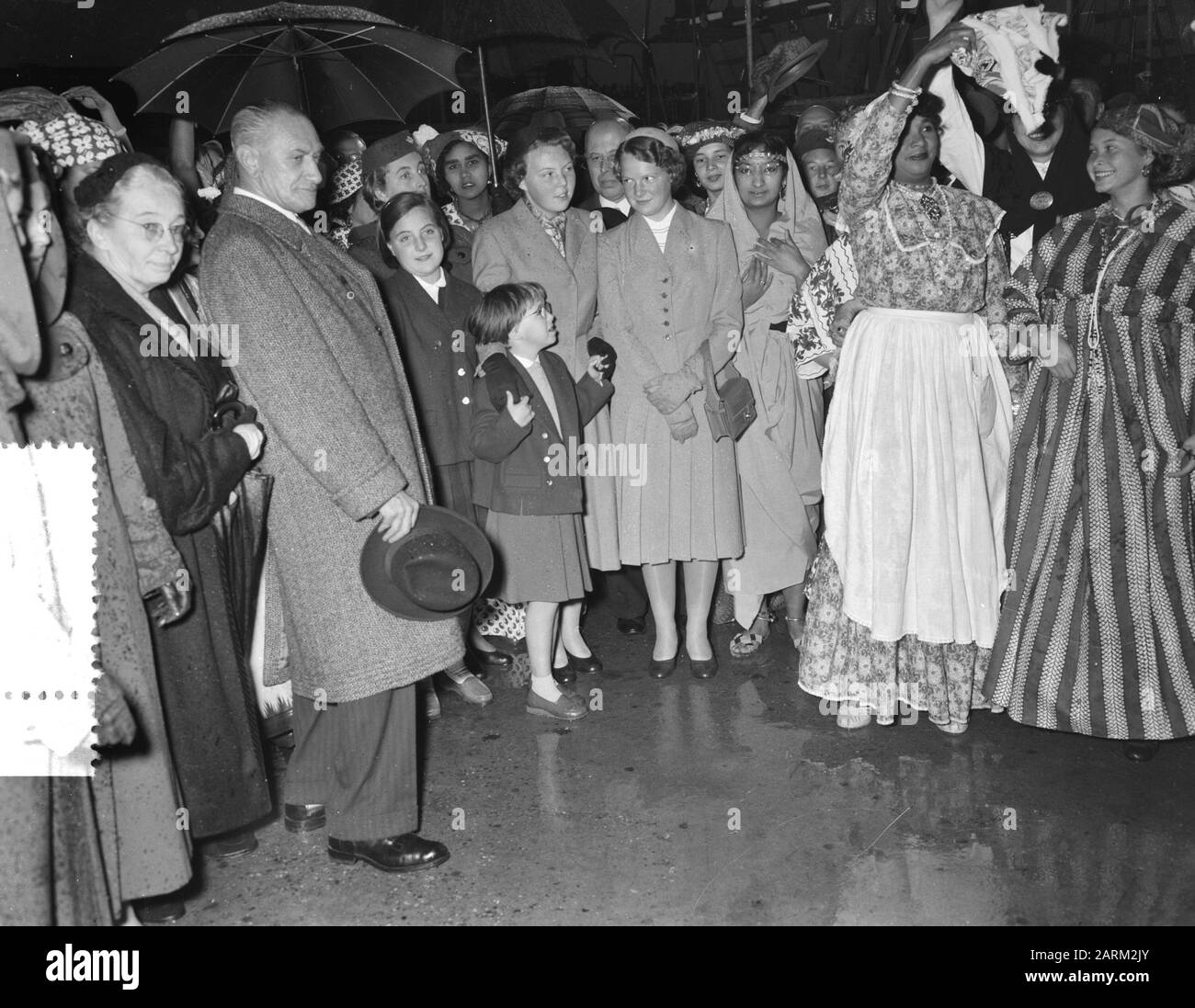 Exchange couples Black and White Stock Photos & Images - Alamy