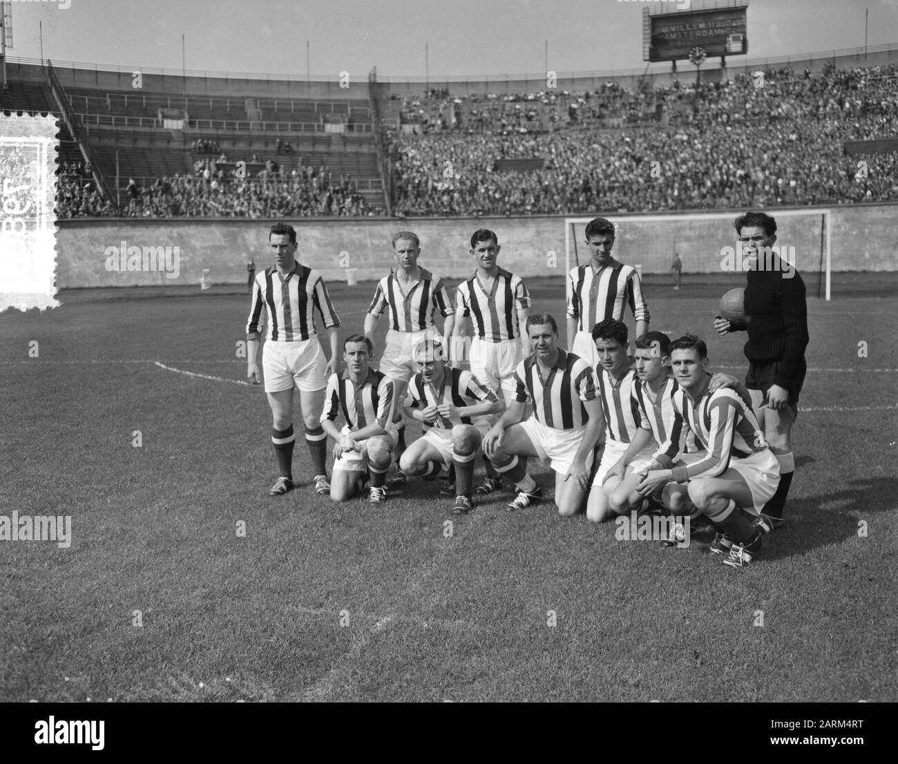 Football teams. Willem II Date: 9 September 1956 Keywords: Football ...