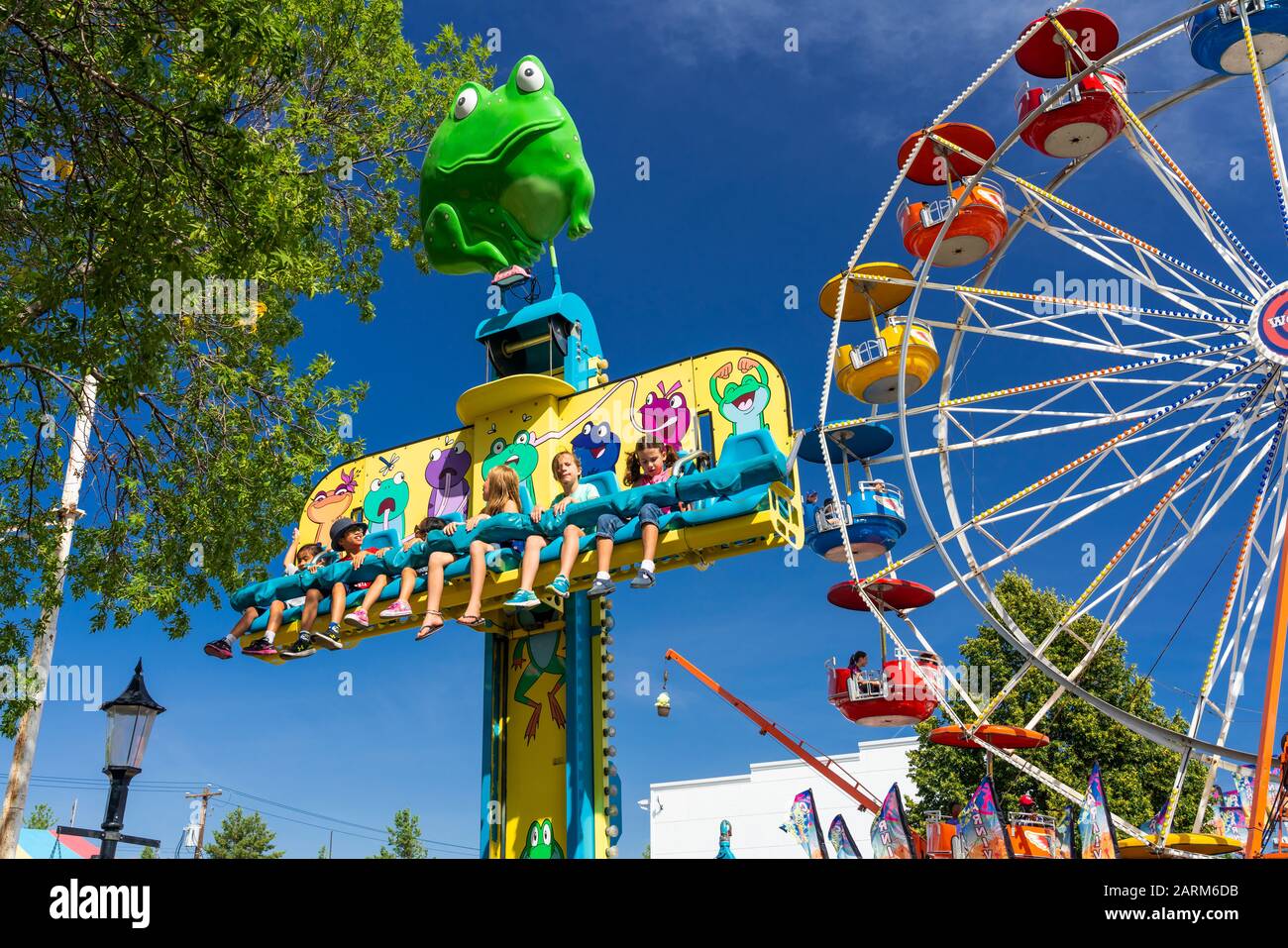 Children wonder hi-res stock photography and images - Alamy