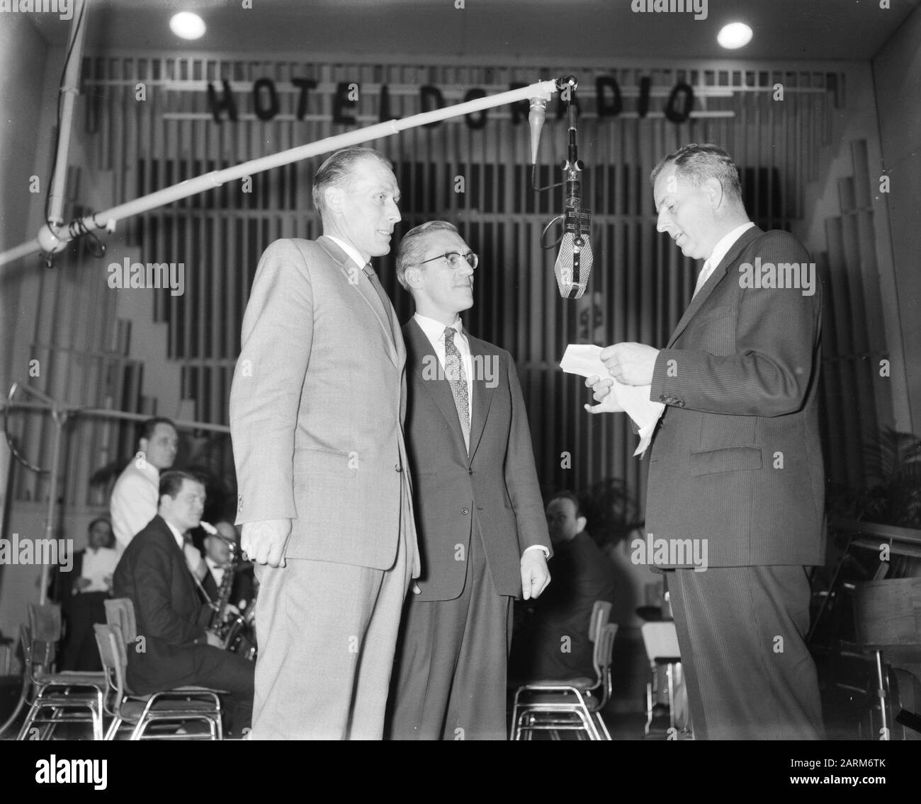 Jan Derksen and Arie van Vliet and Mr Repko Date: 30 January 1958 ...