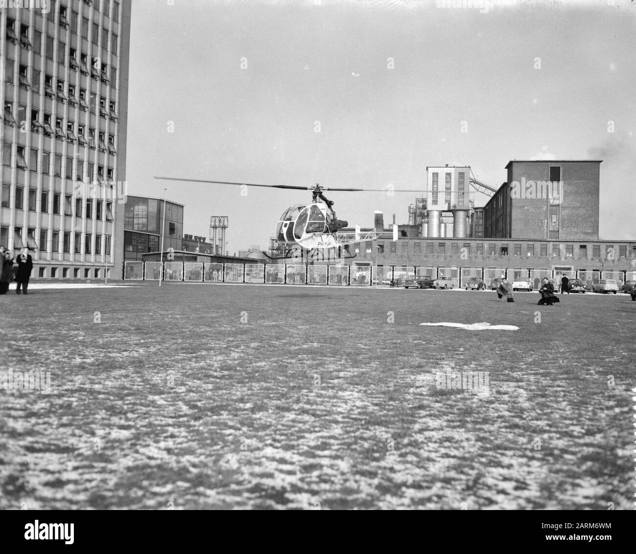 First helicopter flight Den Haag Pernis Rotterdam Date: 7 February 1958 ...