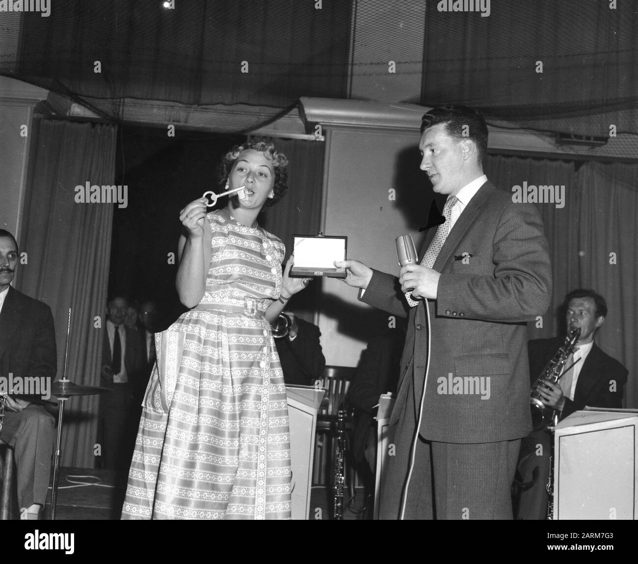 Delft student hi-res stock photography and images - Alamy